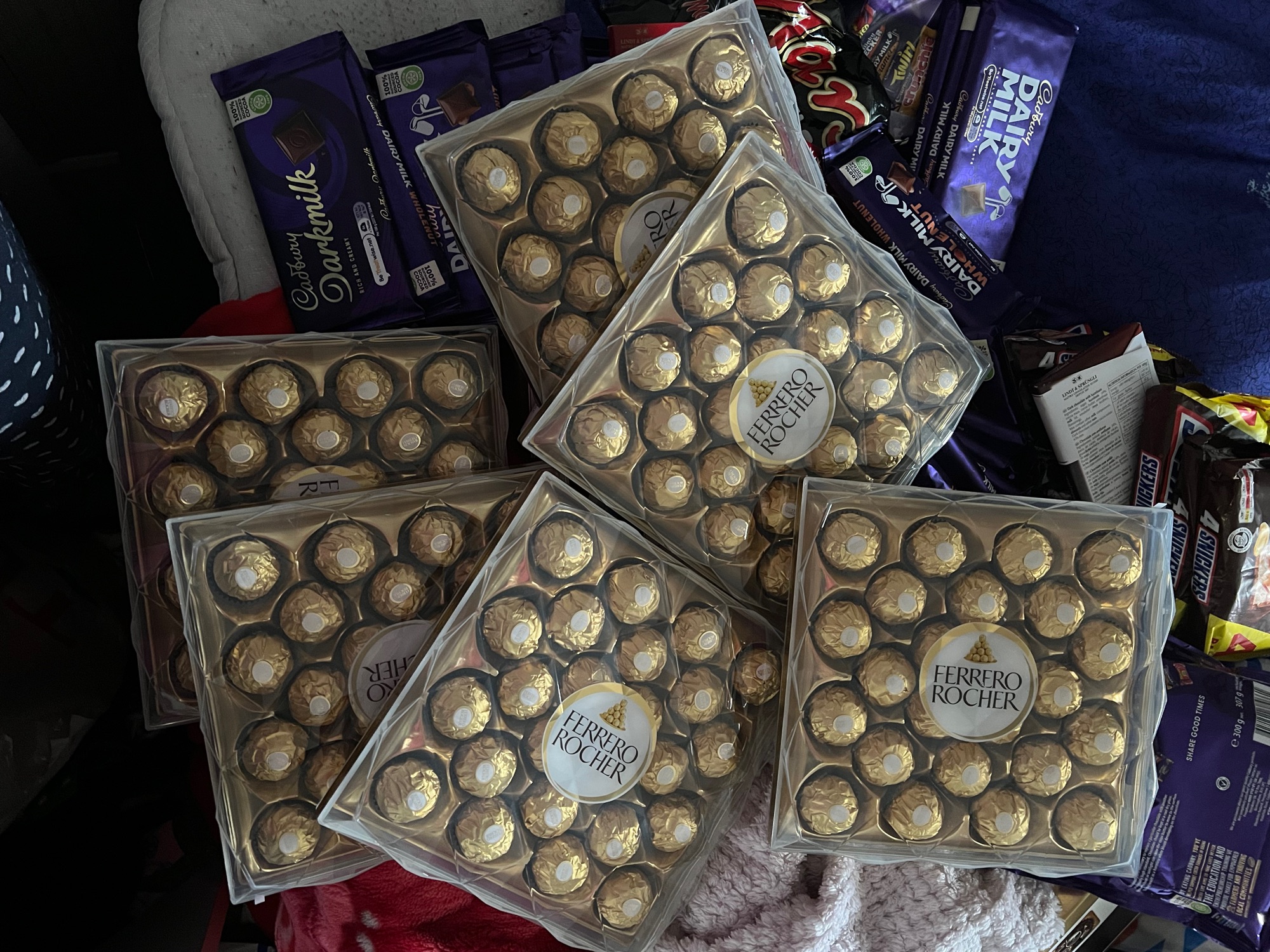 Ferrero rocher premium chocolate 24 pcs ,300g | Daraz.lk