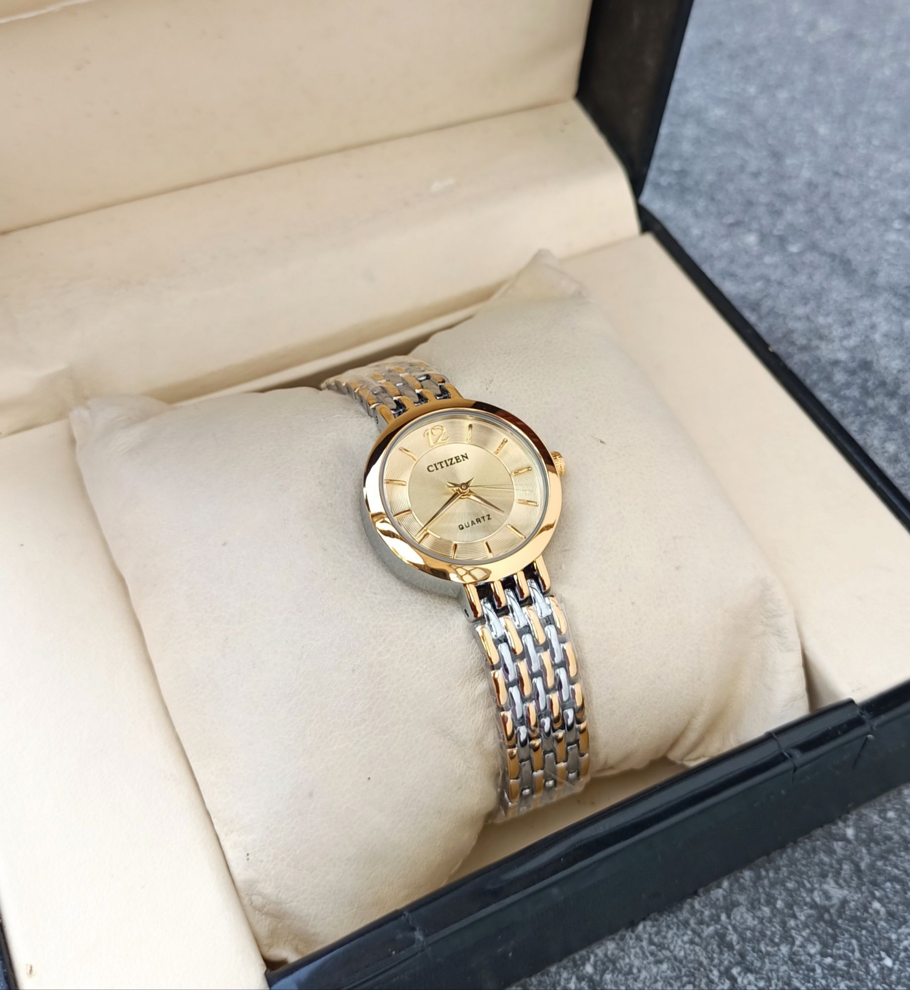 Citizen Women Watch | Small Dial | Gold & Silver Belt | Ladies Watch ...